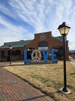 SALEM PUBLIC LIBRARY - Updated June 2026 - 80 Photos - 28 E Main St ...