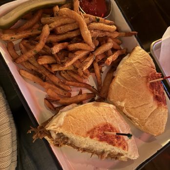 THE NAKED PIG - Updated November 2024 - 135 Photos & 57 Reviews - 922 ...