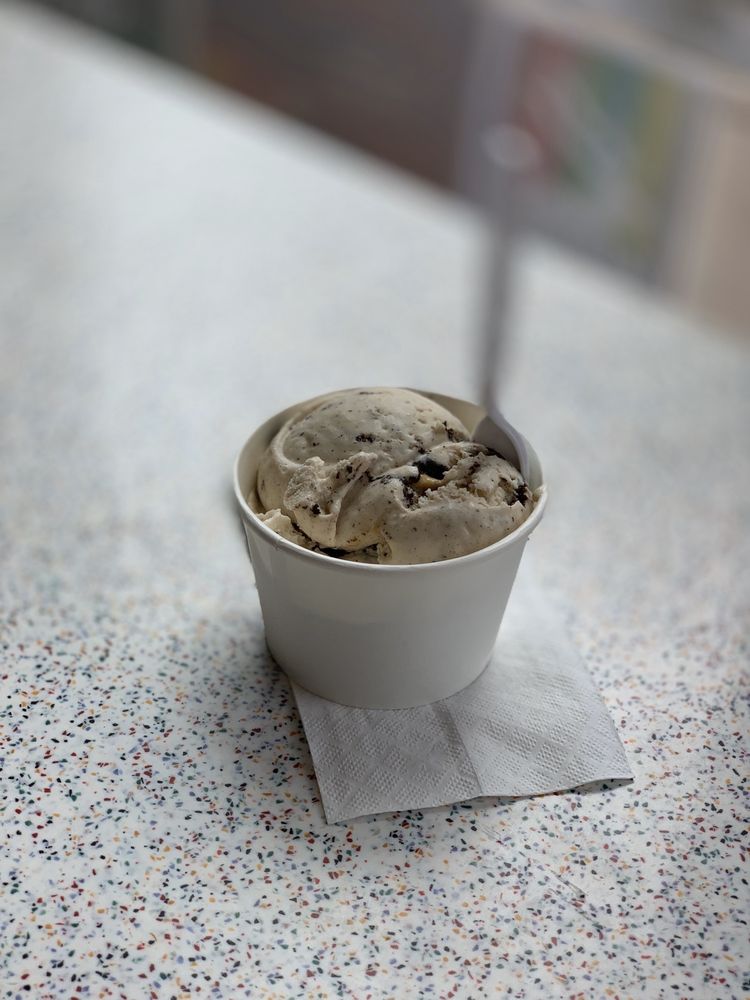 GOLDEN SWEETS - 122 Photos & 105 Reviews - Desserts - 1299 Washington ...