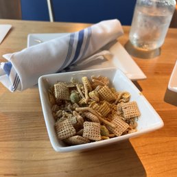 SCRATCH KITCHEN AND TAPROOM - 292 Photos & 134 Reviews - 160 E Cedar St ...