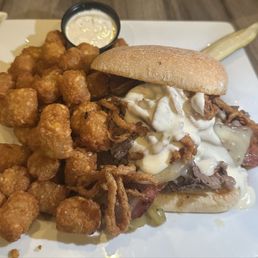 THE POINTE GRILL & BAR - Updated July 2025 - 61 Photos & 87 Reviews ...