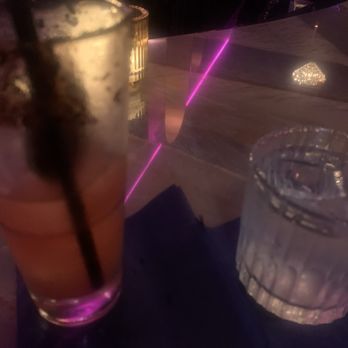 LOVEJOYS - Updated August 2025 - 72 Photos & 68 Reviews - 412 Troutman ...