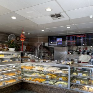 LONG’S FAMILY PASTRY - 792 Photos & 353 Reviews - 715 N Spring St, Los ...