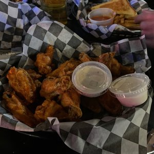 MONOWI TAVERN - 12 Photos - 9 Broad St, Lynch, Nebraska - Burgers ...