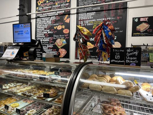 HAPPY DONUTS - Updated December 2025 - 120 Photos & 102 Reviews - 378 ...