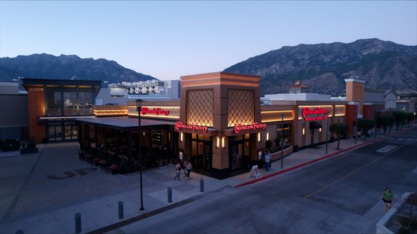 THE CHEESECAKE FACTORY - Updated August 2024 - 21 Photos & 15 Reviews ...