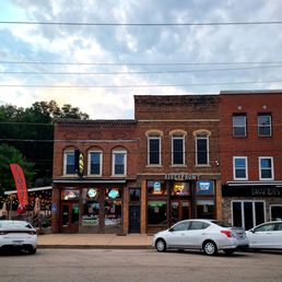 RIVERFRONT BAR & GRILL - Updated July 2025 - 48 Photos & 44 Reviews ...