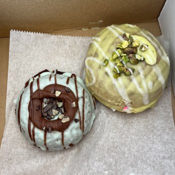 DEVIANT DONUTS - Updated September 2025 - 541 Photos & 227 Reviews - 27 ...