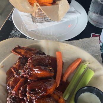 GRAILS MIAMI - RESTAURANT & SPORTS BAR - Updated September 2025 - 1421 ...