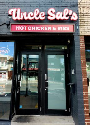 UNCLE SAL’S HOT CHICKEN - Updated September 2024 - 915 Danforth Avenue, Toronto, Ontario ...