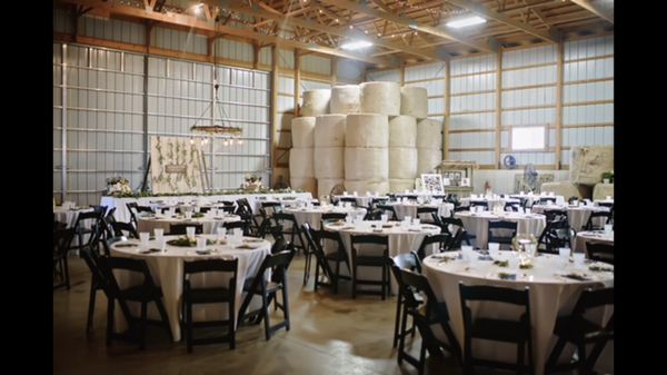 THE RED BARN OF MACKINAW - Updated August 2025 - 19 Photos - 32597 Hay ...