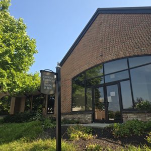 NEWTOWN PUBLIC LIBRARY - Updated June 2025 - 35 Photos - 201 Bishop ...