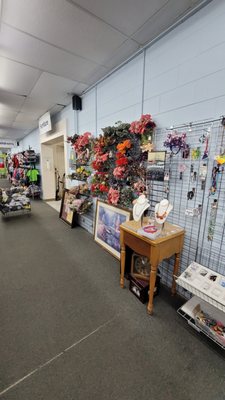 ABLELIGHT THRIFT SHOP - Updated December 2025 - 336 N Military Ave ...