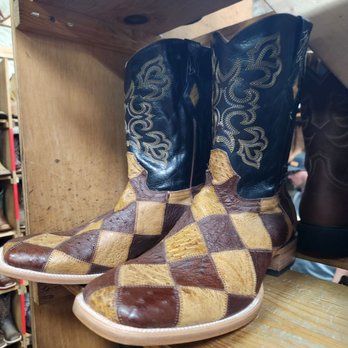 BOOT COUNTRY - Updated May 2025 - 132 Photos & 137 Reviews - 304 ...