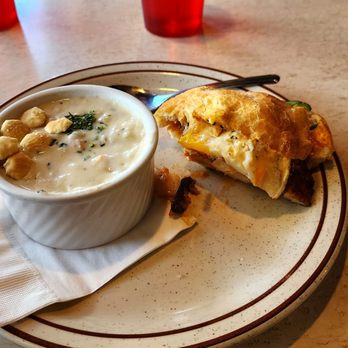 CHOWDERHEAD - Updated June 2025 - 82 Photos & 105 Reviews - 825 N ...