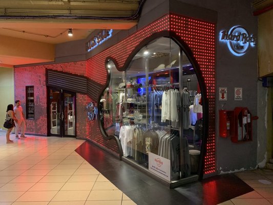 THE HARD ROCK CAFE - Updated July 2025 - 203 Photos & 76 Reviews - Av ...