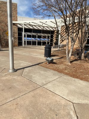 EDMOND LIBRARY - Updated October 2025 - 23 Photos & 20 Reviews - 10 S ...