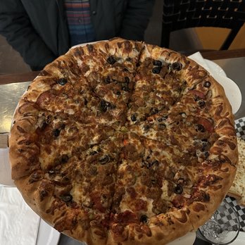 HALL STREET PIZZA - 128 Photos & 199 Reviews - 15917 SW Hall Blvd ...