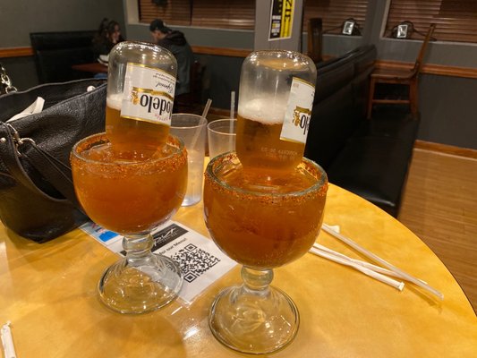 OUTPUT LOUNGE & SPORTS BAR - 224 Photos & 400 Reviews - 1758 W Grand ...