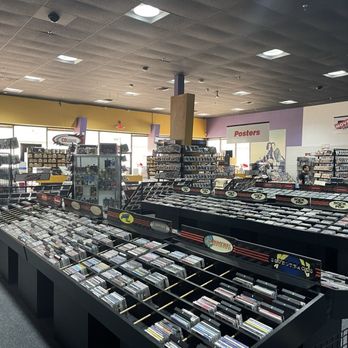 MOVIE EXCHANGE - Updated October 2025 - 12 Photos & 19 Reviews - 6997 ...