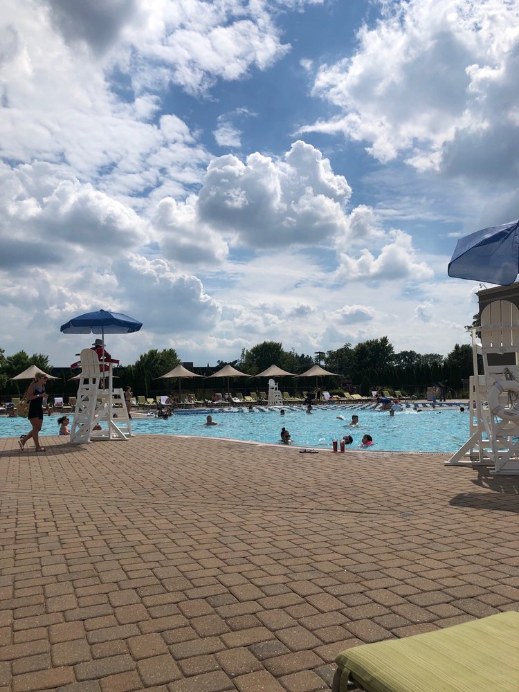 LIFE TIME - 73 Photos & 151 Reviews - 350 Robbins Ln, Syosset, New York ...