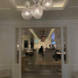 AMAL - Updated January 2026 - 380 Photos & 132 Reviews - 131 Bloor ...