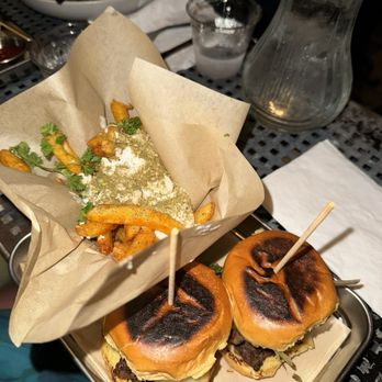 GYLRO - Updated September 2025 - 74 Photos & 49 Reviews - Cll Muñoz ...