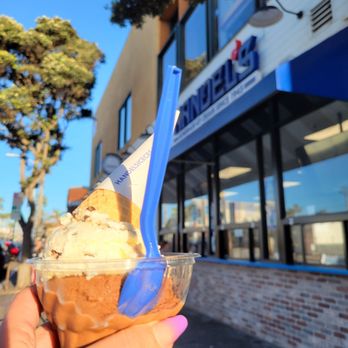 PACIFIC BEACH ICE CREAM - Updated July 2024 - 333 Photos & 197 Reviews ...