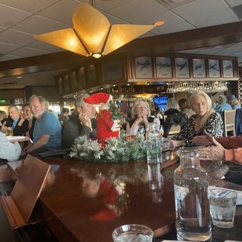 THE PERFECT LANDING RESTAURANT - Updated July 2024 - 482 Photos & 682 ...