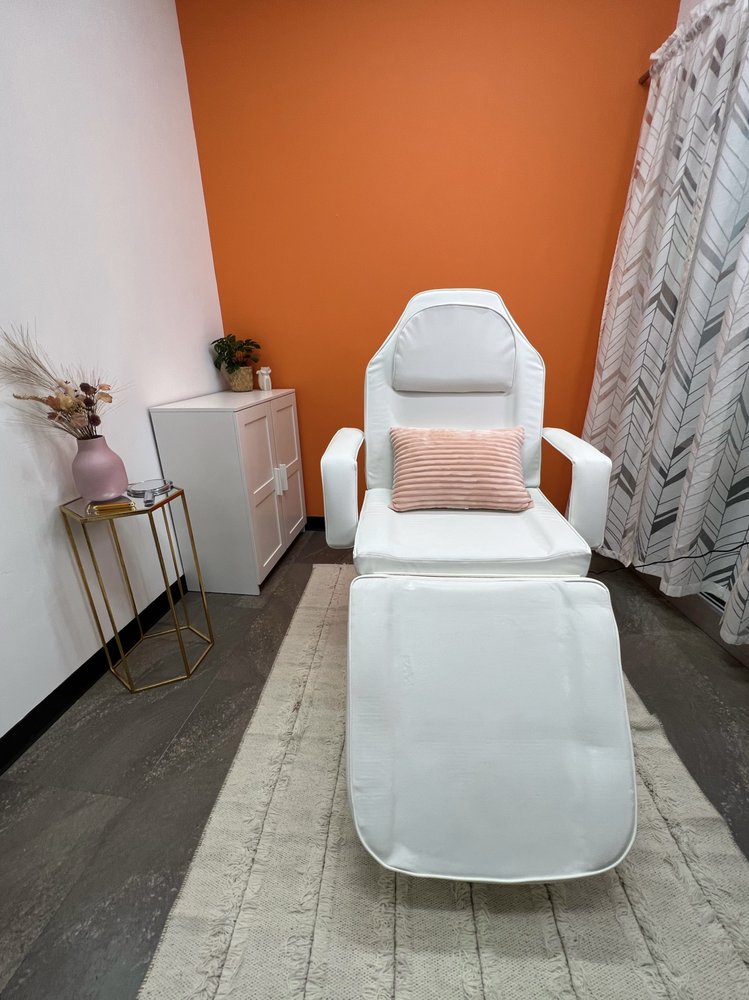 FOXY FILL - Updated August 2025 - Request an Appointment - 802 E 29th ...