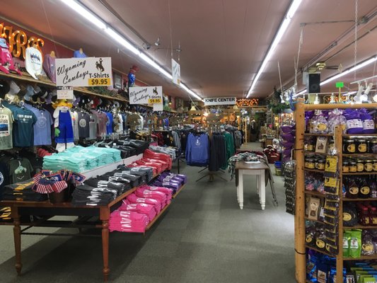 YELLOWSTONE GIFT SHOP - Updated December 2025 - 23 Reviews - 1237 ...