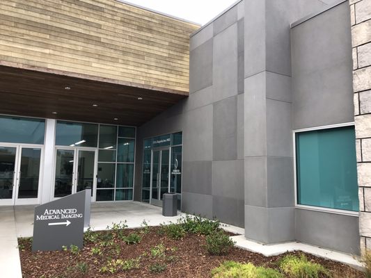 ADVANCED MEDICAL IMAGING - Updated July 2025 - 30 Photos & 104 Reviews ...