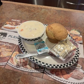 BLACK BEAR DINER - SEQUIM - Updated May 2024 - 253 Photos & 372 Reviews ...