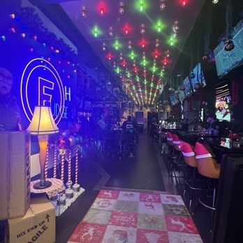 FLANKER KITCHEN + SPORTS BAR - Updated March 2025 - 412 Photos & 332 ...