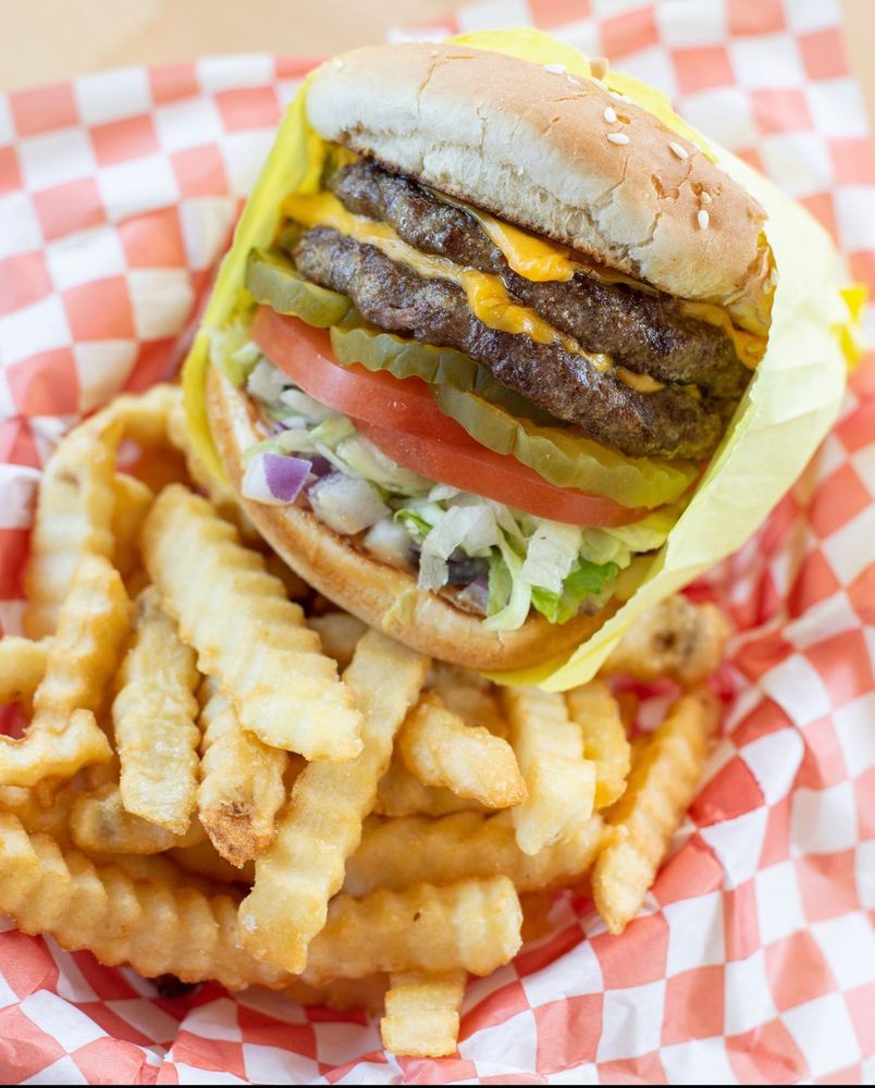 THE BURGER SHACK - Updated December 2024 - 208 Photos & 70 Reviews ...