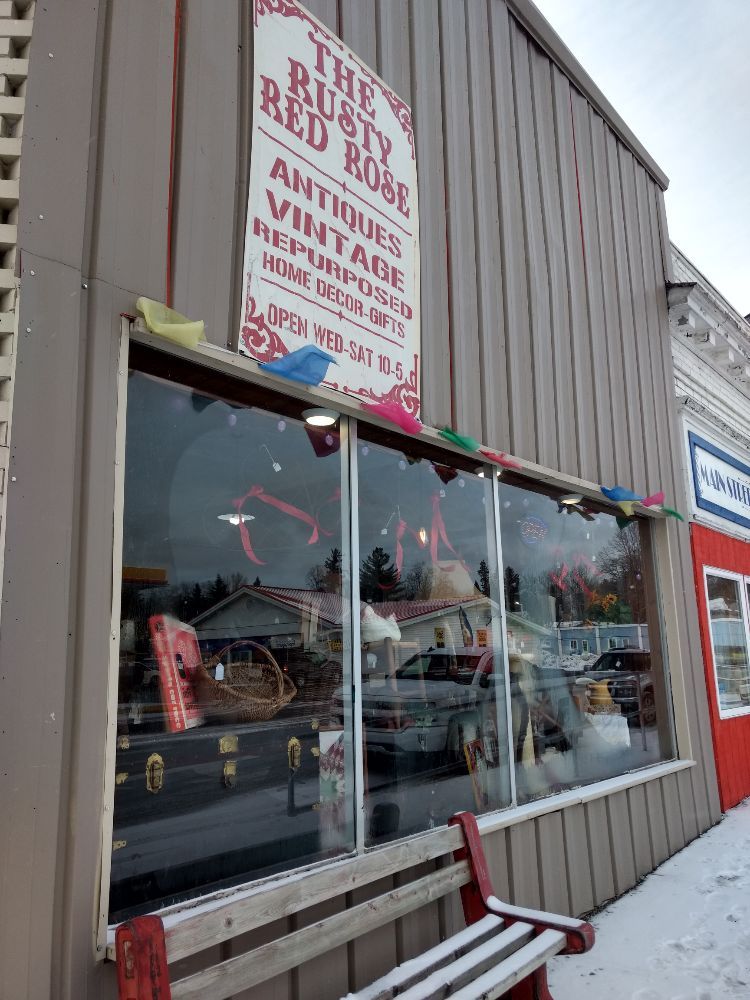 THE RUSTY RED ROSE - Updated December 2025 - 30 Photos - 101 W Main St ...