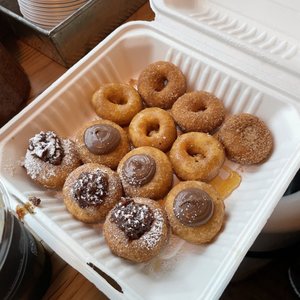 PIP’S ORIGINAL DOUGHNUTS & CHAI - 4307 Photos & 2931 Reviews - 4759 NE ...