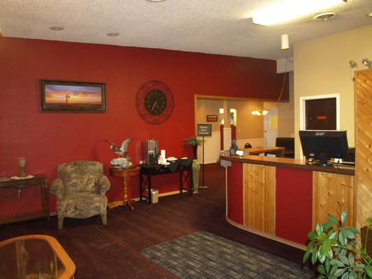 YELLOWSTONE RIVER INN - 27 Photos & 55 Reviews - 1903 N Merrill Ave ...