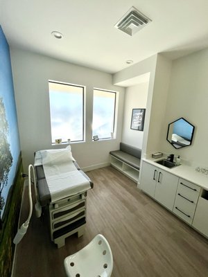 HEATHER BARTOS, MD - Updated October 2025 - 13 Photos & 73 Reviews - 13052 Dallas Pkwy Bldg 200 ...