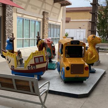 TUCSON PREMIUM OUTLETS - Updated December 2025 - 224 Photos & 100 ...