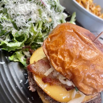 THE SALTED PIG - Updated April 2024 - 3499 Photos & 3291 Reviews - 3750 ...