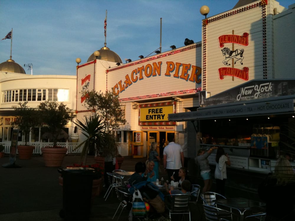 CLACTON PIER - Amusement Parks - marine parade pier gap, Clacton-on-Sea ...