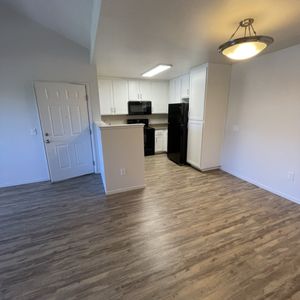 PARCONE60 - Updated August 2025 - 14 Photos - 160 Sinclair St, Reno ...