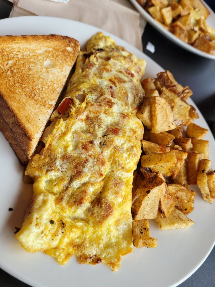 JAVA GRIND & GRILL - Updated November 2025 - 122 Photos & 257 Reviews ...