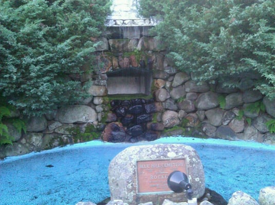 BLUE HILL CEMETERY - Updated October 2025 - 19 Photos - 700 W St ...