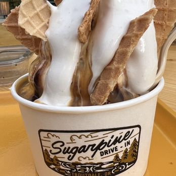 SUGARPINE DRIVE-IN - 922 Photos & 496 Reviews - 1208 E Historic ...