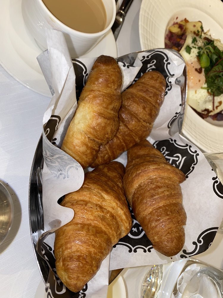 ASTOR COURT - Updated July 2025 - 208 Photos & 103 Reviews - 2 E 55th ...