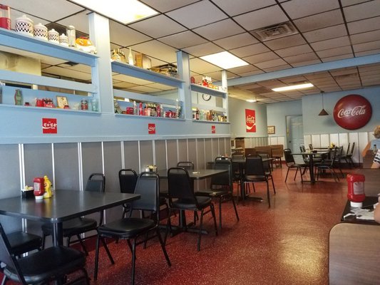 SCHOONIS ITALIAN AMERICAN RESTAURANT - Updated October 2025 - 13 Photos ...