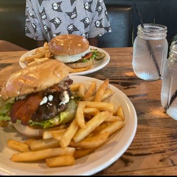 Z CAFE - Updated October 2024 - 780 Photos & 1006 Reviews - 5256 S ...