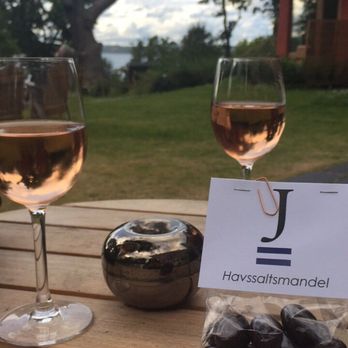 HOTEL J NACKA STRAND - Updated January 2025 - 34 Photos - Ellensviksv ...